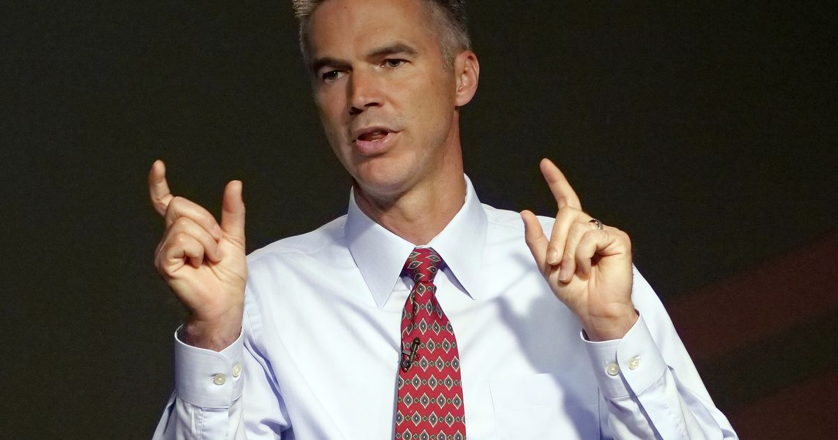 Minor-party hopeful brings cash to race with Utah congressman