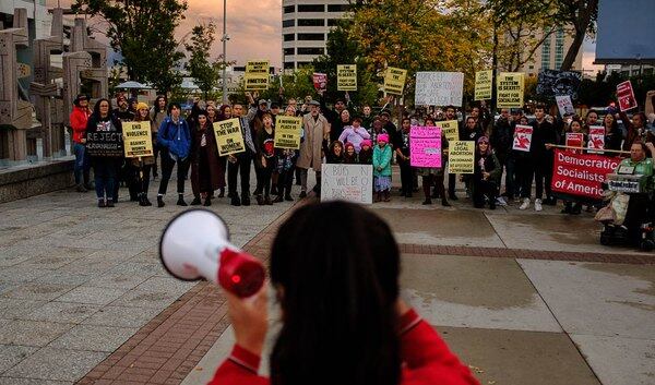 LDS women have been invited to take 10 days off social media. Female ...