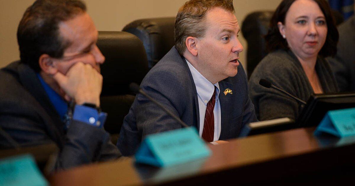 Utah senator says state tax reforms should demand contributions from ...