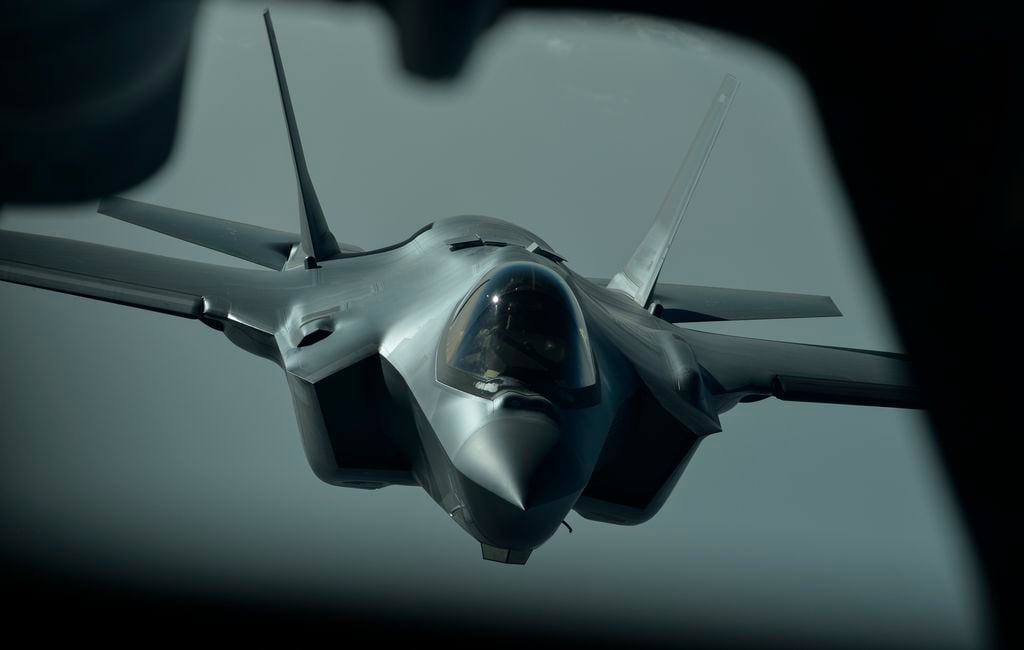 F 35 Fighter Jet Wallpaper