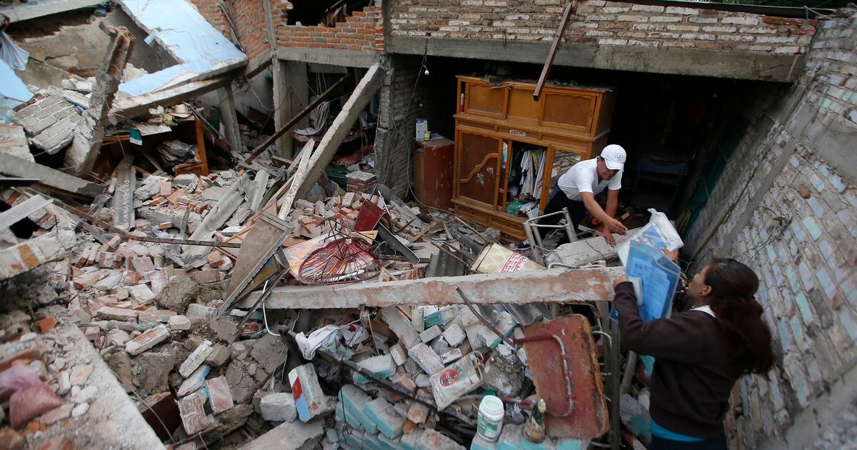 Mexico navy official: No missing child in collapsed school