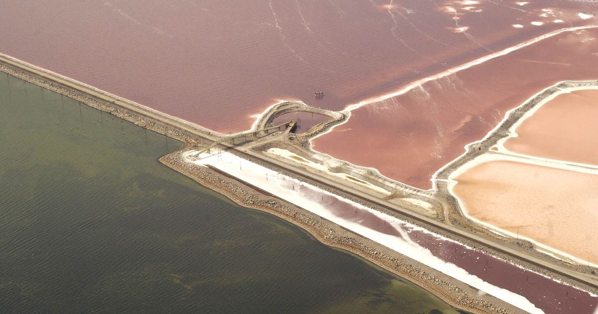 Photos: Crews breach Great Salt Lake causeway to restore balance of ...
