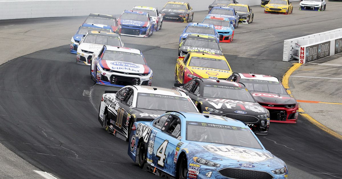 Kevin Harvick’s late bump-and-run scores NASCAR win