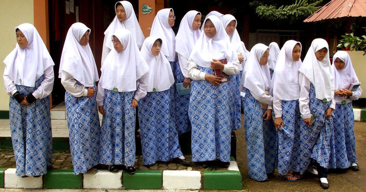 Islamic school offers Indonesian Muslims a progressive education, but ...