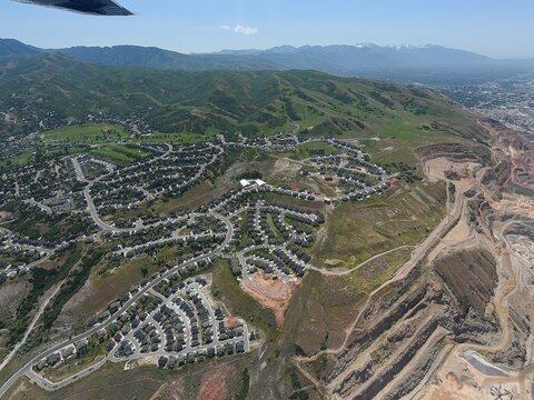 Lawmakers back giving developers parts of Utah Lake for an island ...