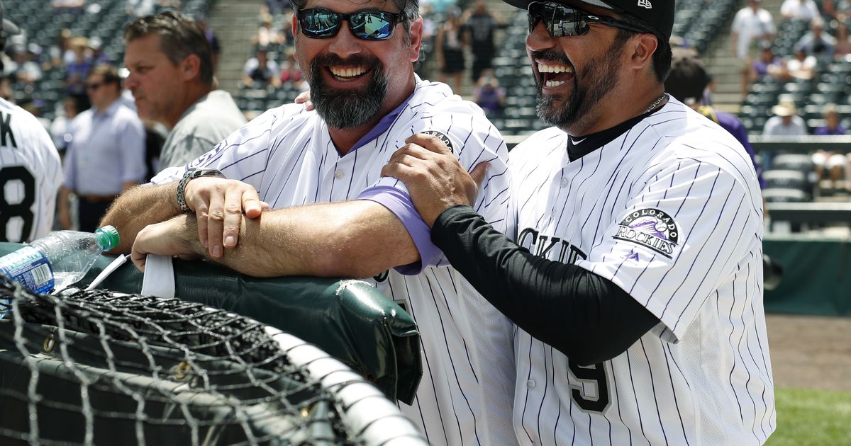 Todd Helton cited on DUI charge, enters treatment center