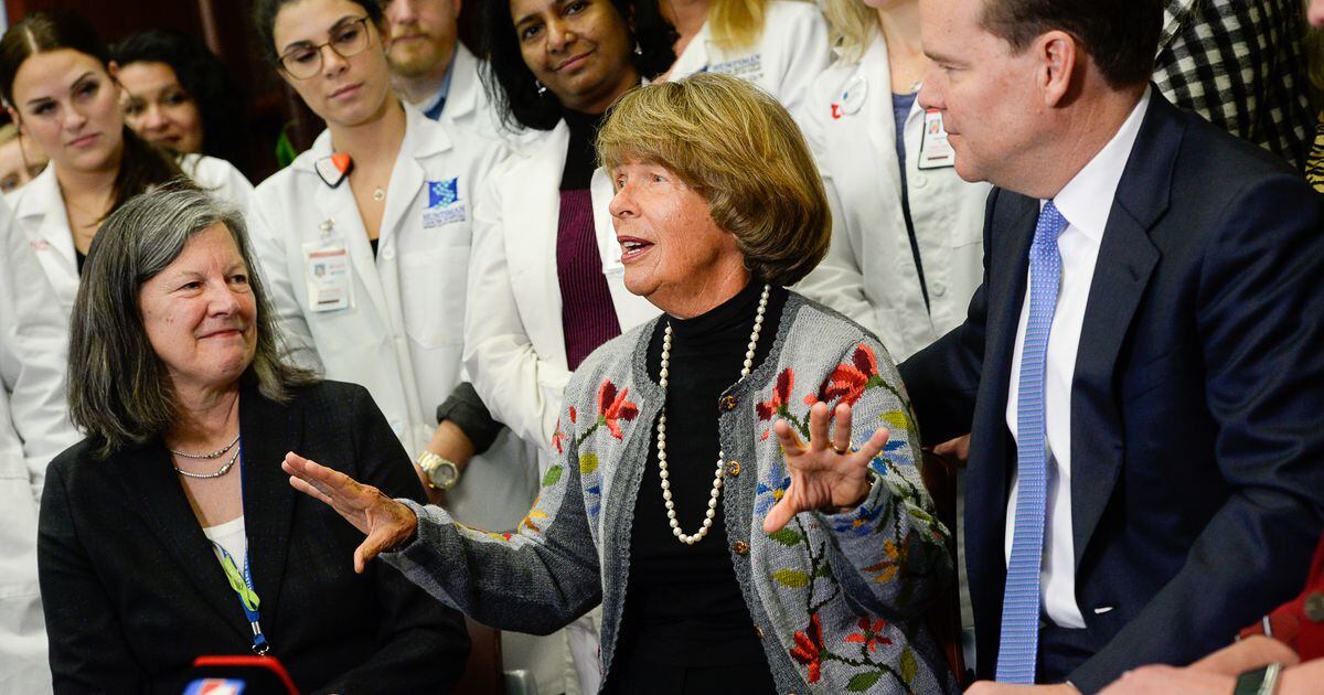 Huntsman family donates $30 million to expand cancer institute in honor ...