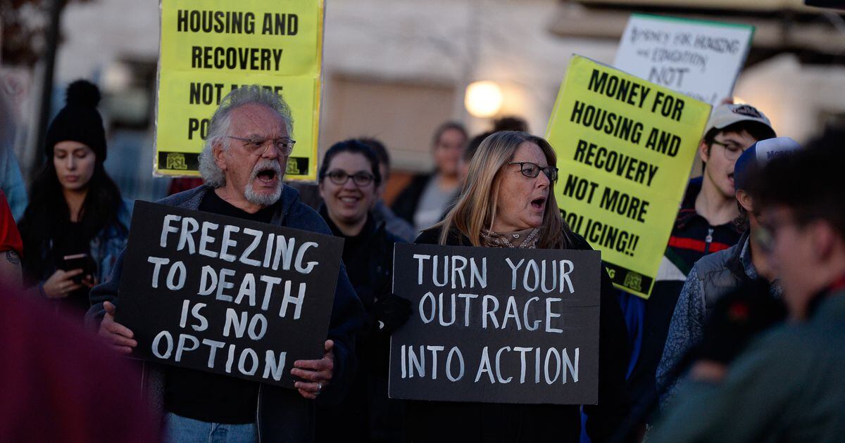The Road Home should stay open through the winter, protesters say at ...