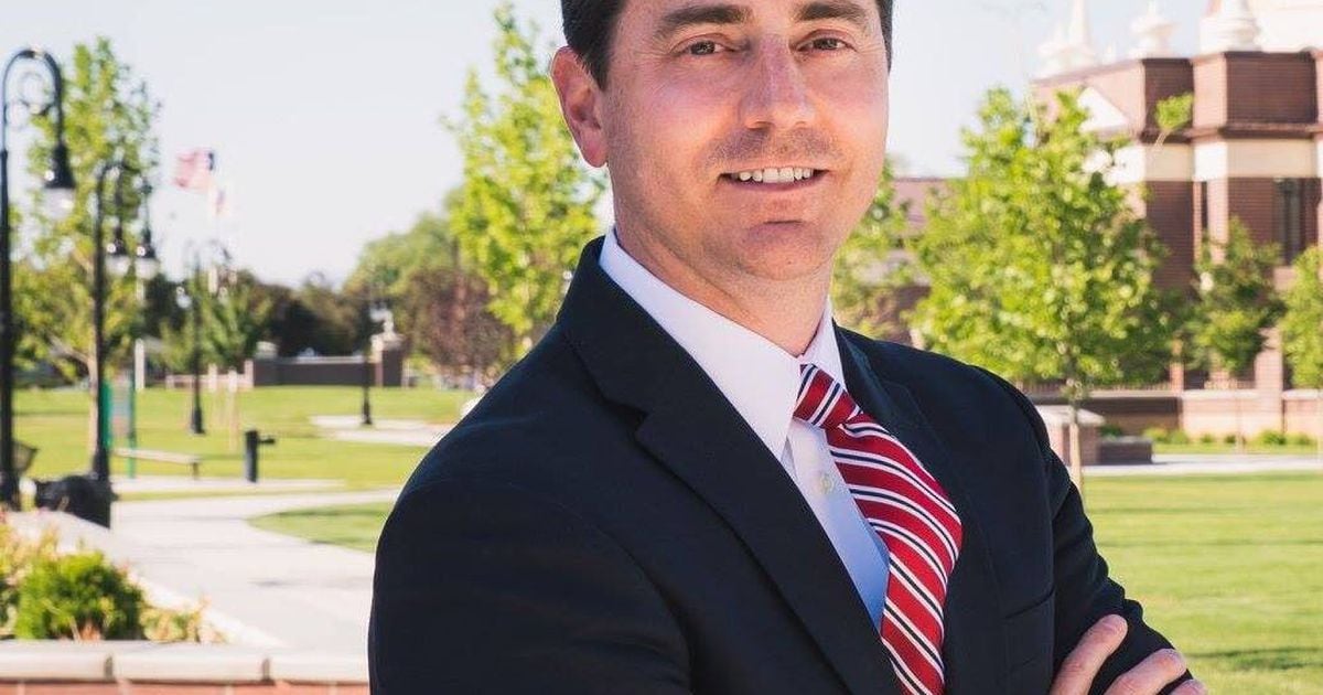 Draper mayor defends Riverton mayor in a bizarre lawsuit that also ...