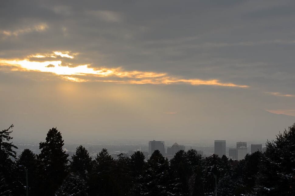 As winter inversion sets in, Utah Gov. Gary Herbert proposes $100 ...