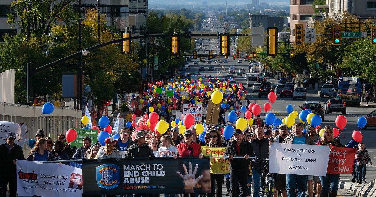 Excommunicated LDS bishop leads 800 in a march to end child abuse and ...