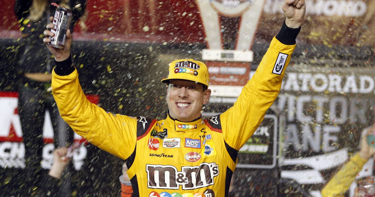 Kyle Busch pulls away at Richmond for third Cup win a row