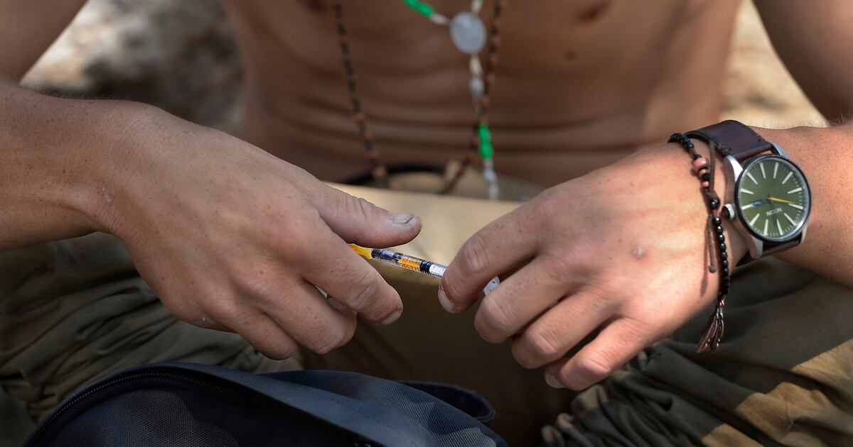 Influx of Mexican black tar heroin underlies Rio Grande convulsions ...