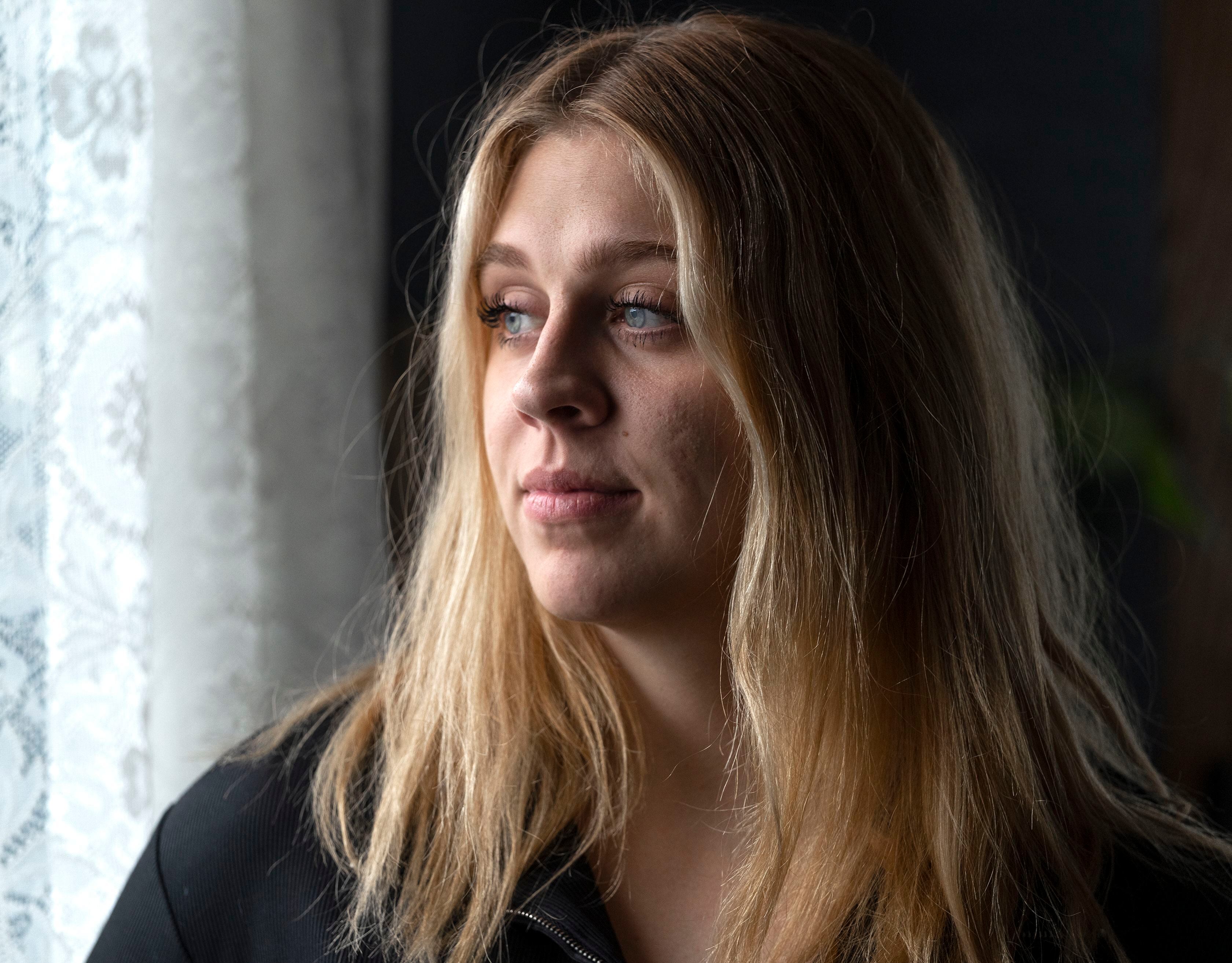 Lisa Whitney's Instagram, Twitter & Facebook on IDCrawl