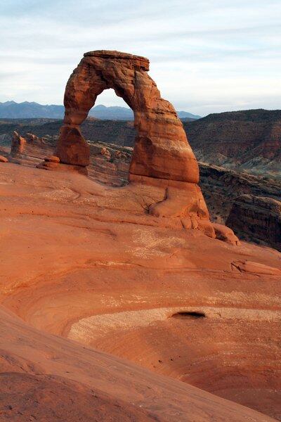 Extreme athlete Dean Potter, known for climbing Delicate Arch, dies in ...