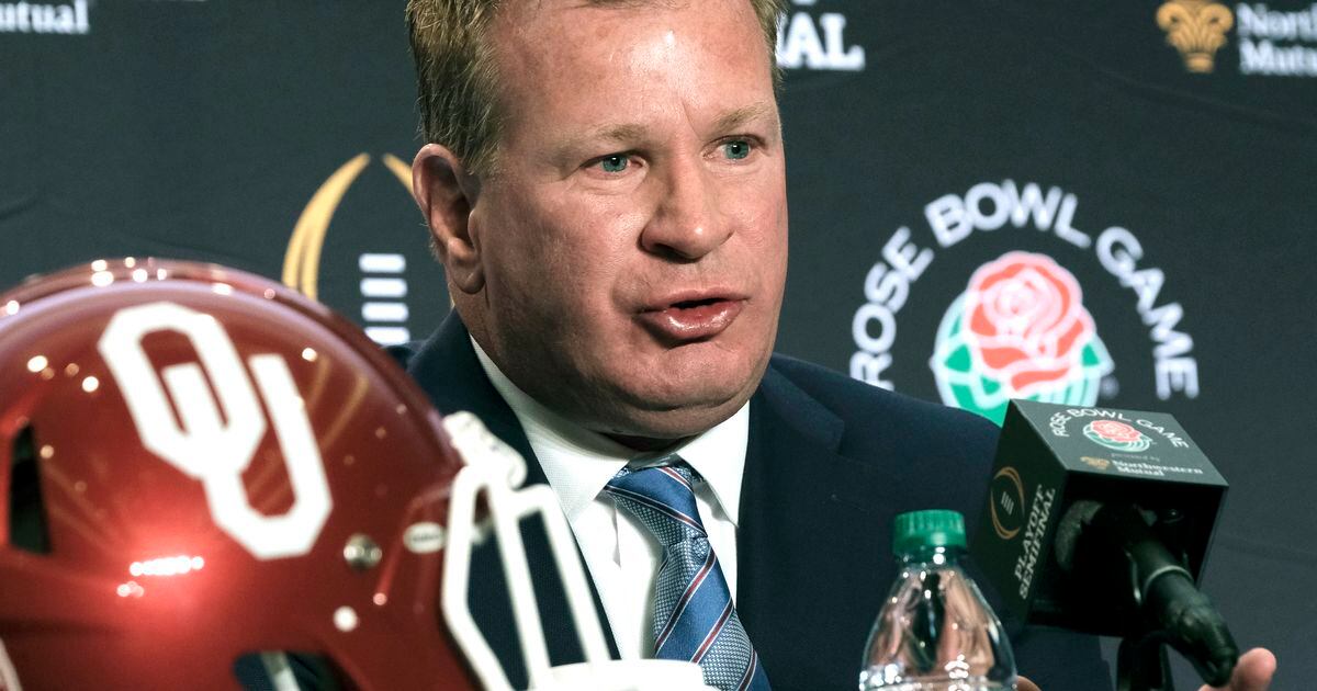 No. 11 Oklahoma fires defensive coordinator Mike Stoops after first loss