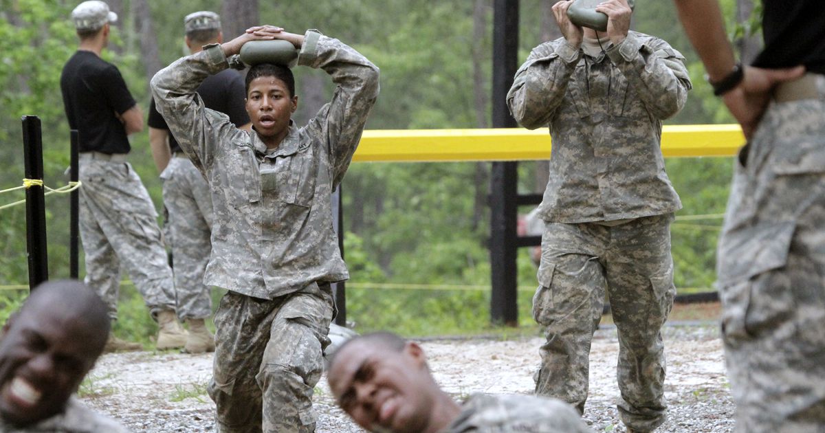 First 2 female graduates pass Army Ranger School