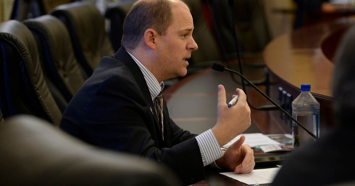 Inspired by Gary Ott saga, bill advances to allow removing office ...