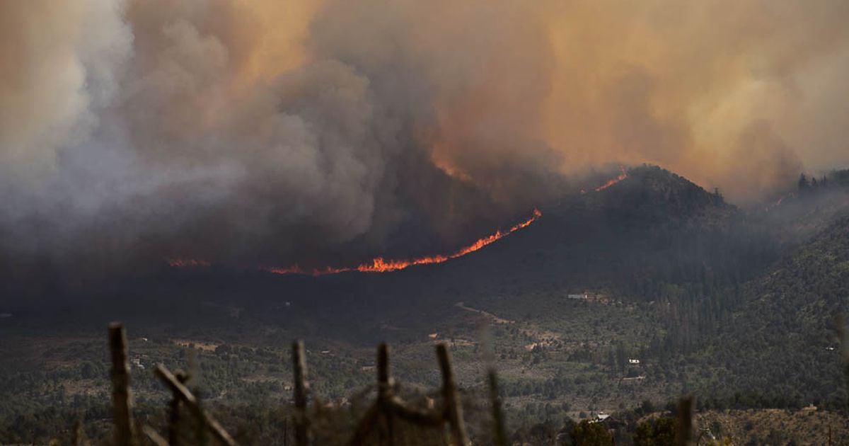 Highway 40 closed and more evacuations ordered as the Dollar Ridge Fire ...