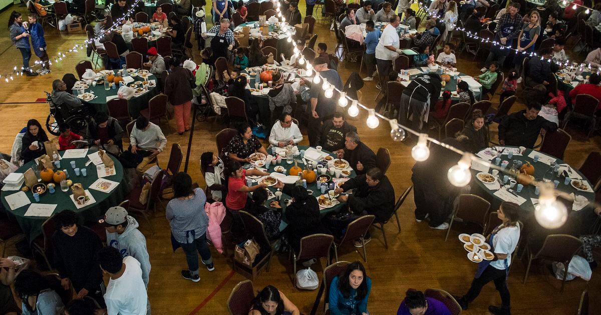 Holy Trinity Cathedral hosts annual Thanksgiving dinner