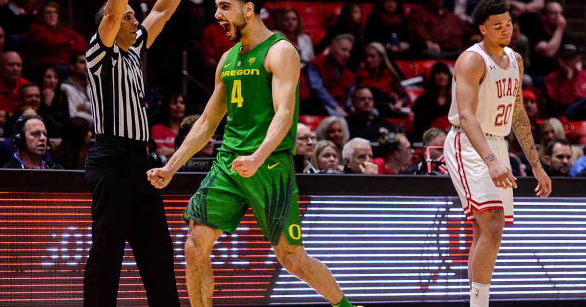 Utes fall apart against Oregon, blowing a big lead in a 78-72 loss