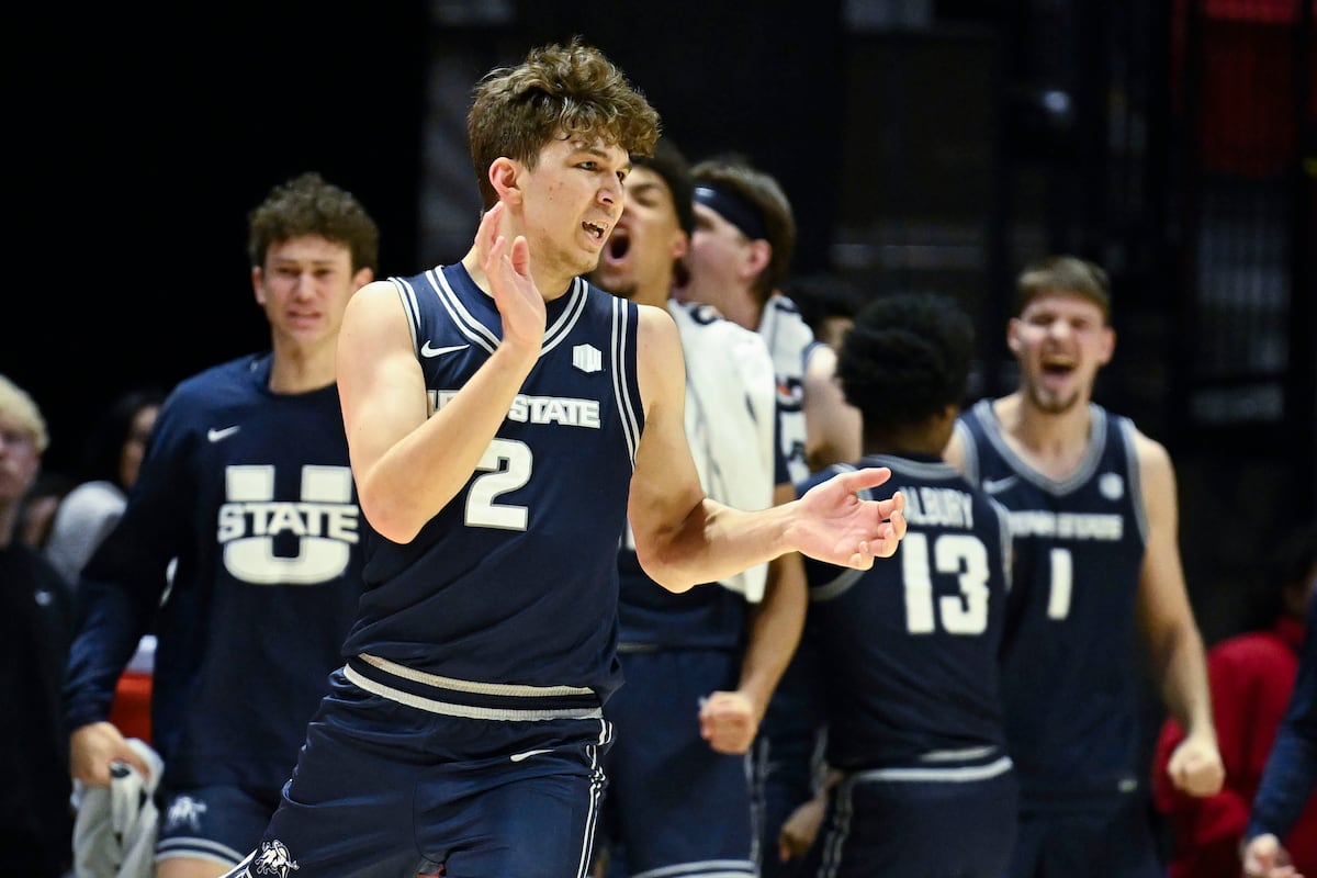 Utah State basketball moves into the AP Top 25 poll