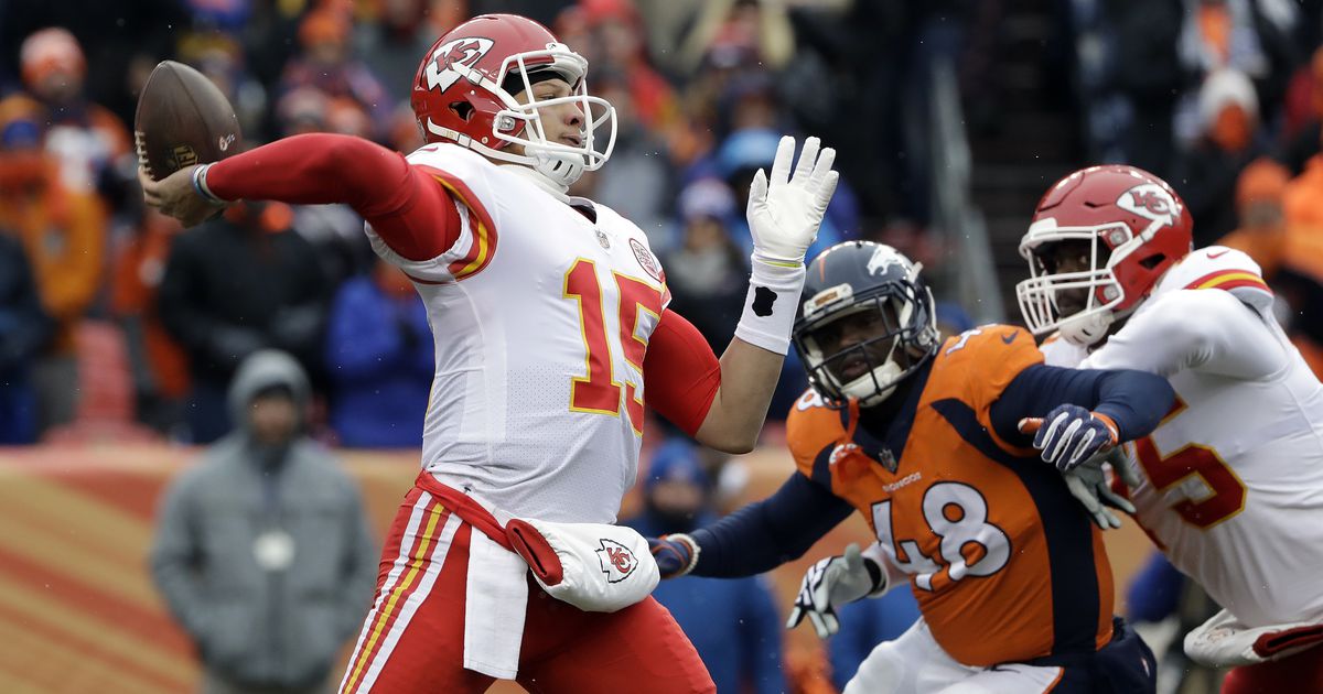 Mahomes leads Chiefs in relief of Alex Smith against Broncos
