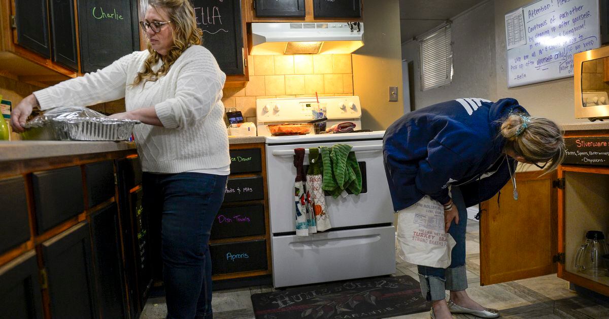 Young Utah adults leave homelessness and couch surfing to restart their ...