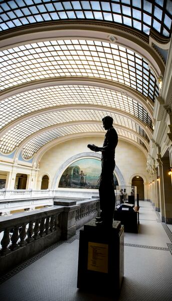 Senate approves replacing Utah’s D.C. statue of TV inventor Philo T ...