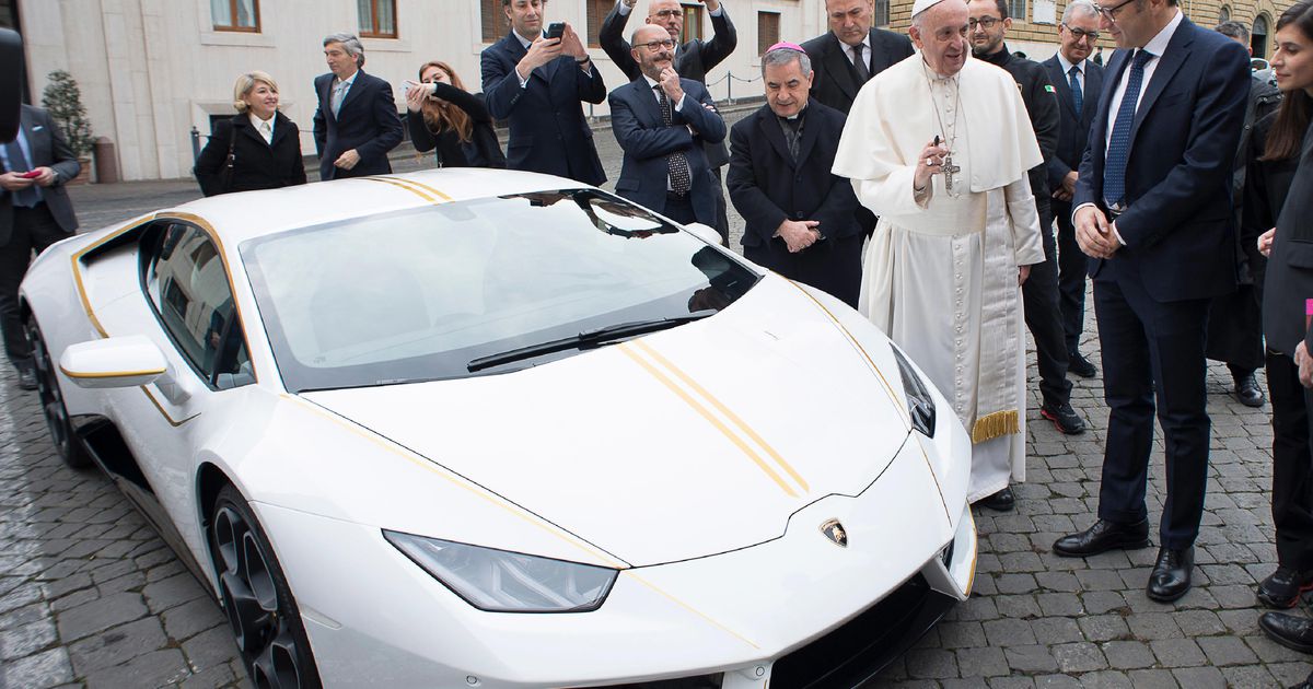 Pope Francis to auction Lamborghini to rebuild Christian Iraq
